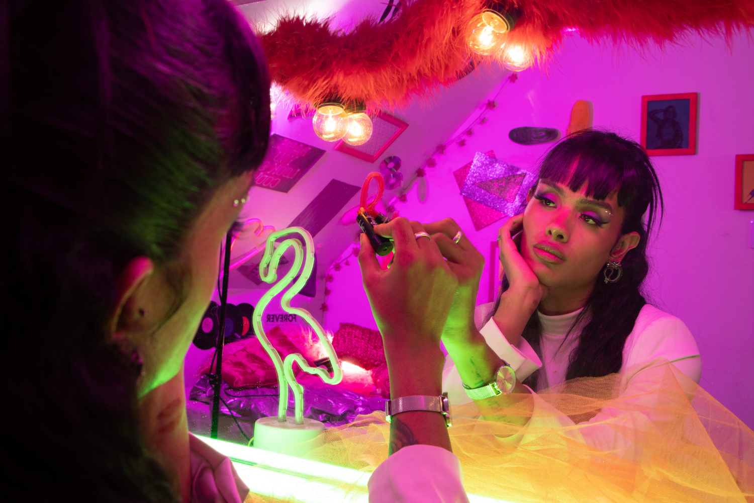 The Y2K Makeup Trends: A Nostalgic Revival – Medusa's Makeup